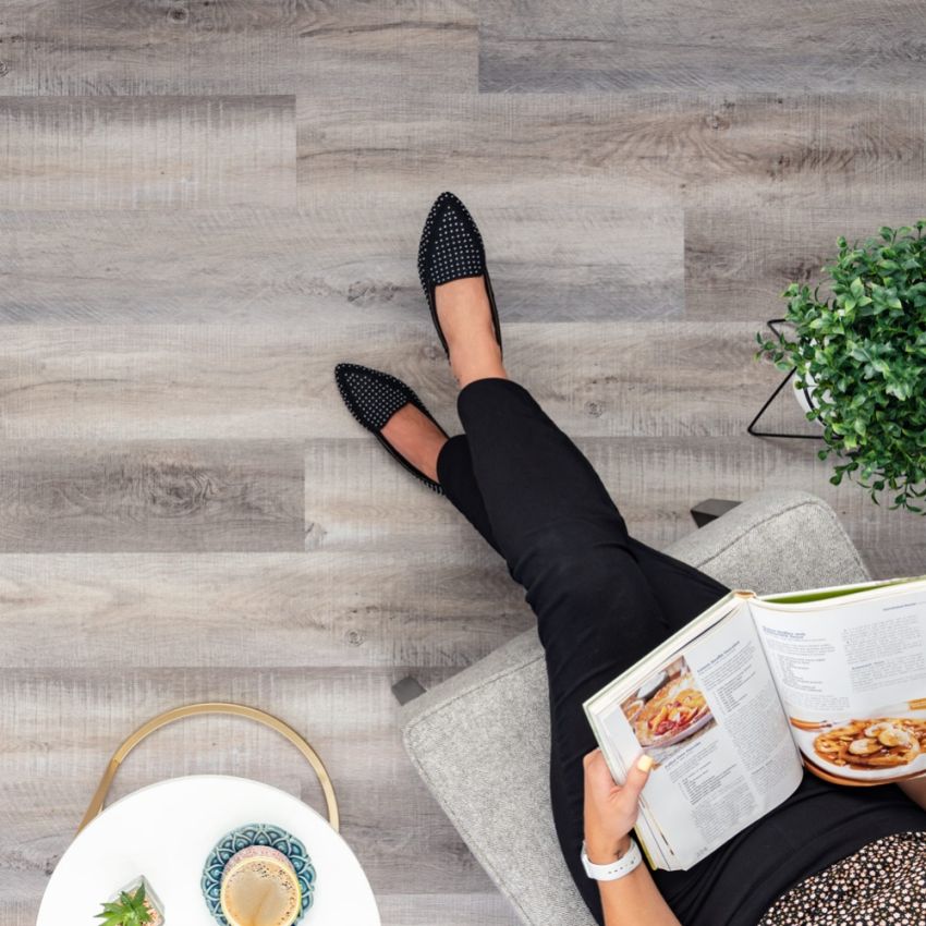 Shop Bestlaminate Vinduri Ultra Vintage Oak Gray Vinyl Flooring | 25 ...